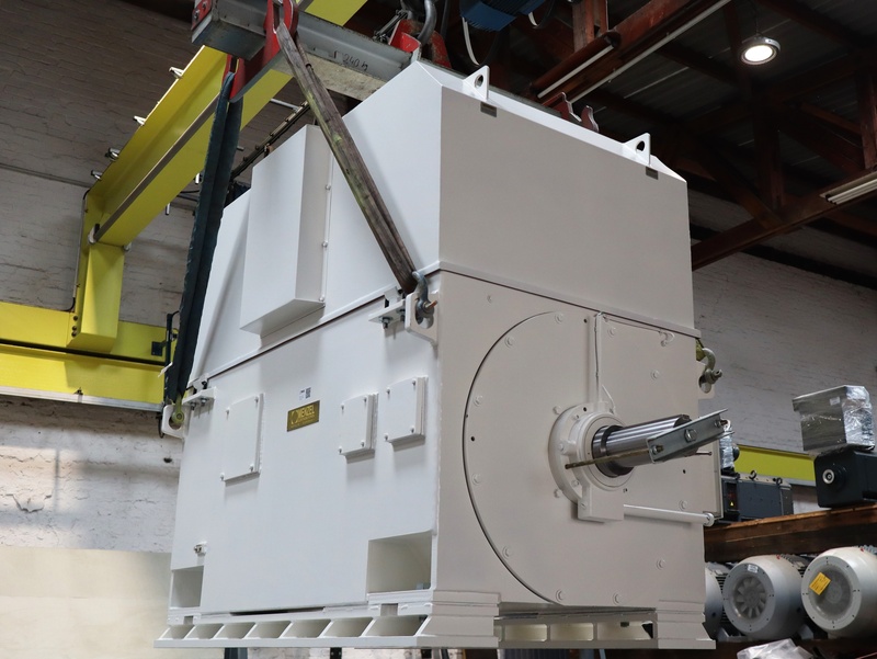 Water-cooled squirrel cage motors: 380 V - 13,800 V