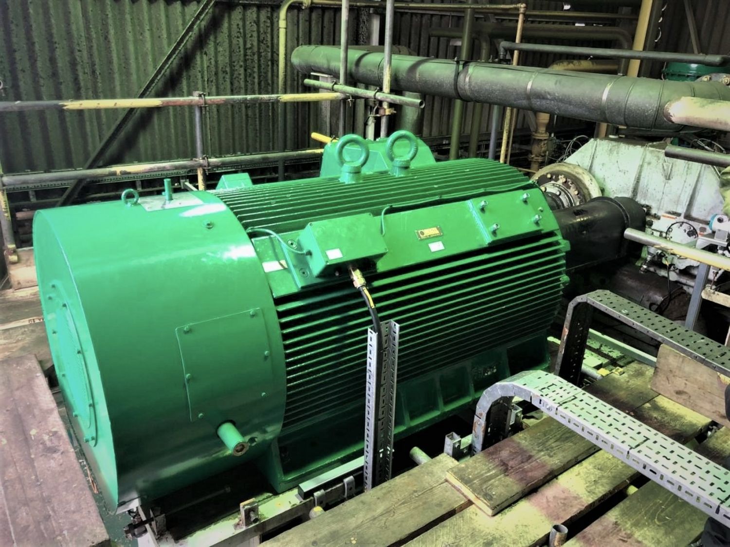 3-phase squirrel cage induction motors up to 13,800 V