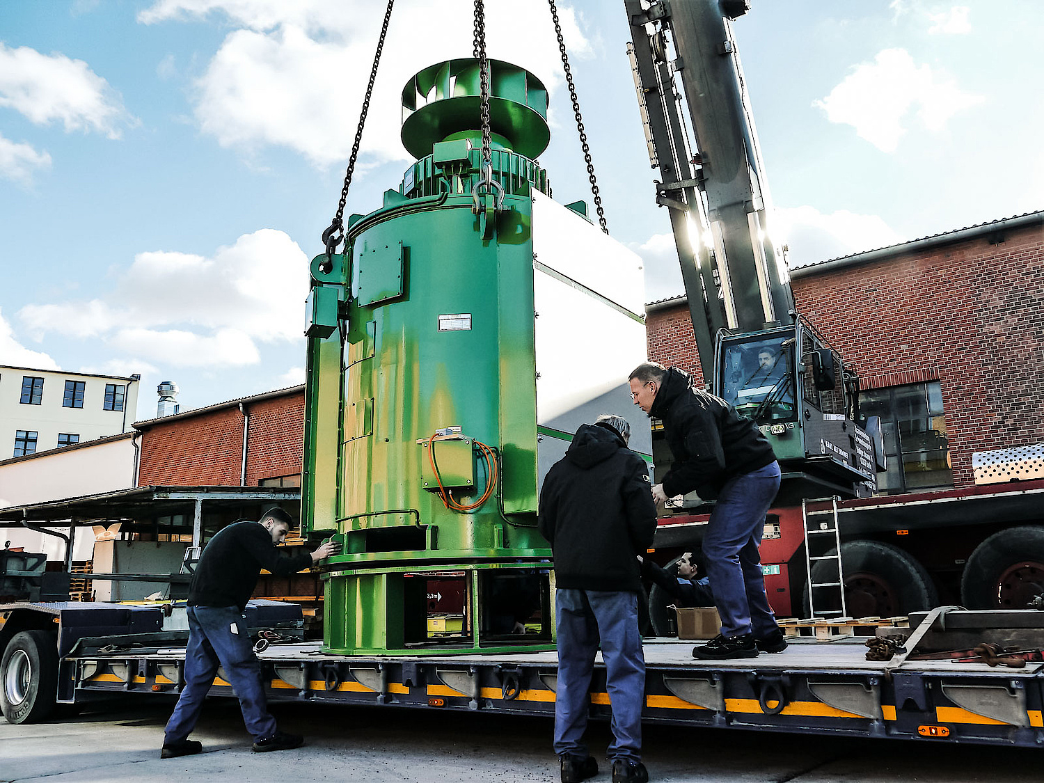 Modular squirrel cage motors from 380 V to 13,800 V