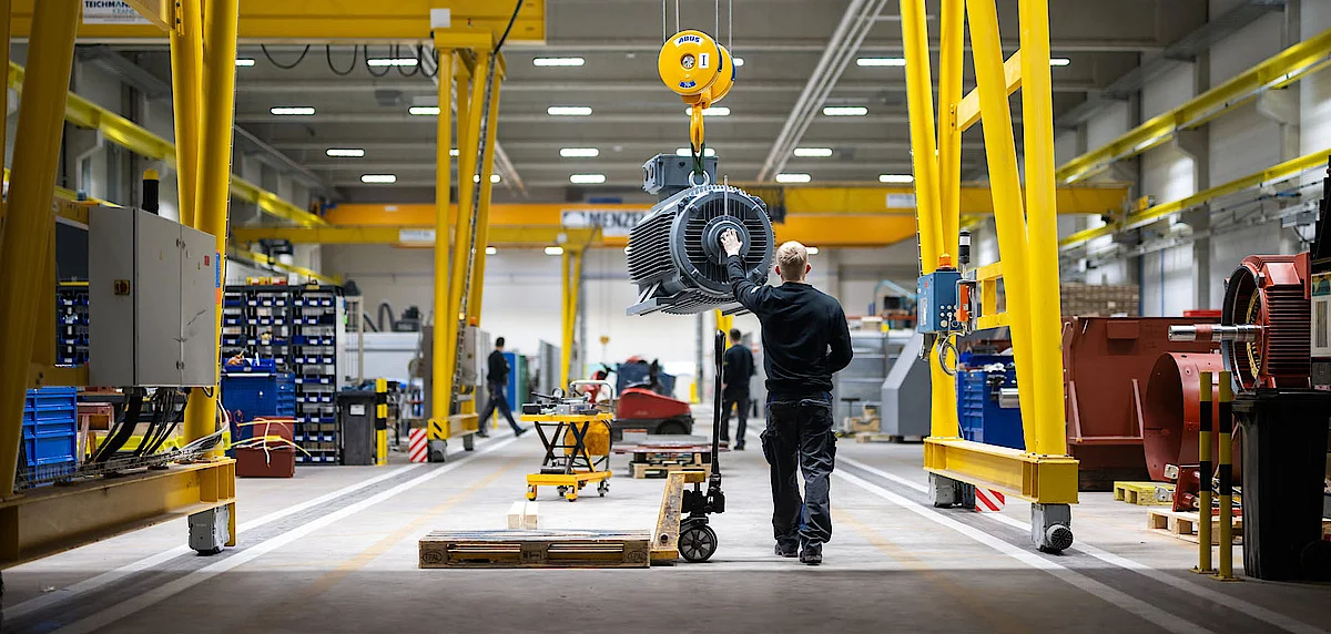 4160 V (4,16 kV) electric motors since 1927