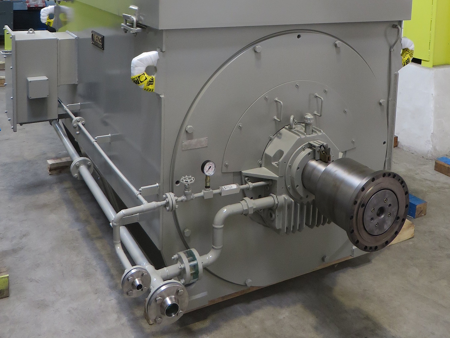 Compressor drives | Up to 20 MW, 13.8 kV