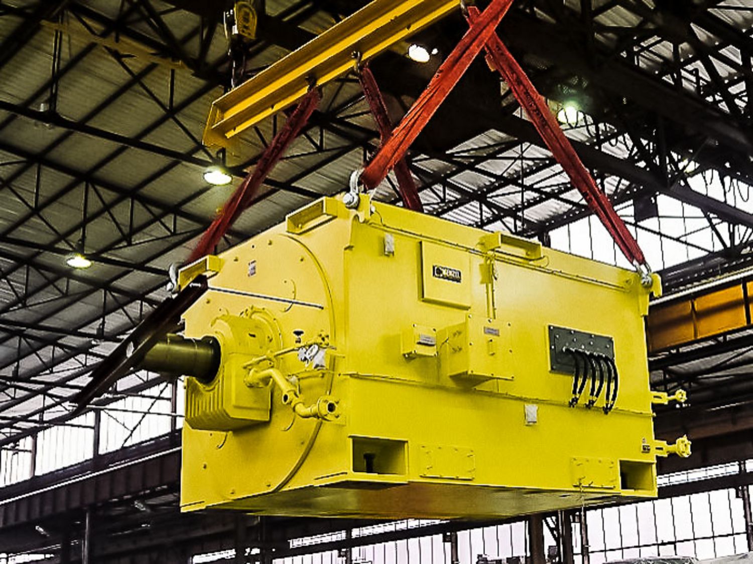 Water-cooled squirrel cage motors: 380 V - 13,800 V