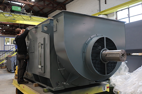 6-MW high-voltage extruder motor speedily adapted: Menzel Motors