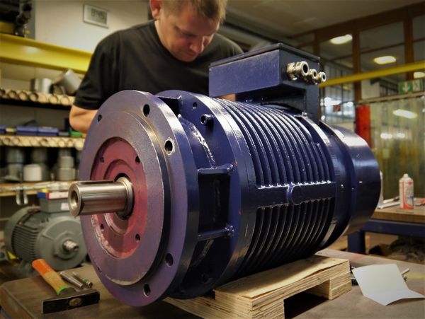 Rollgangsmotoren bis 1000 V